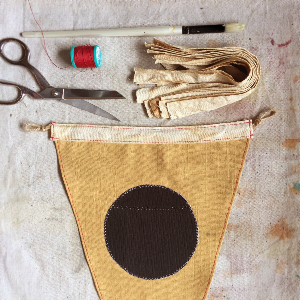 Slightly Choppy Black Ball Flag – 15THSTSURFSUPPLY.COM